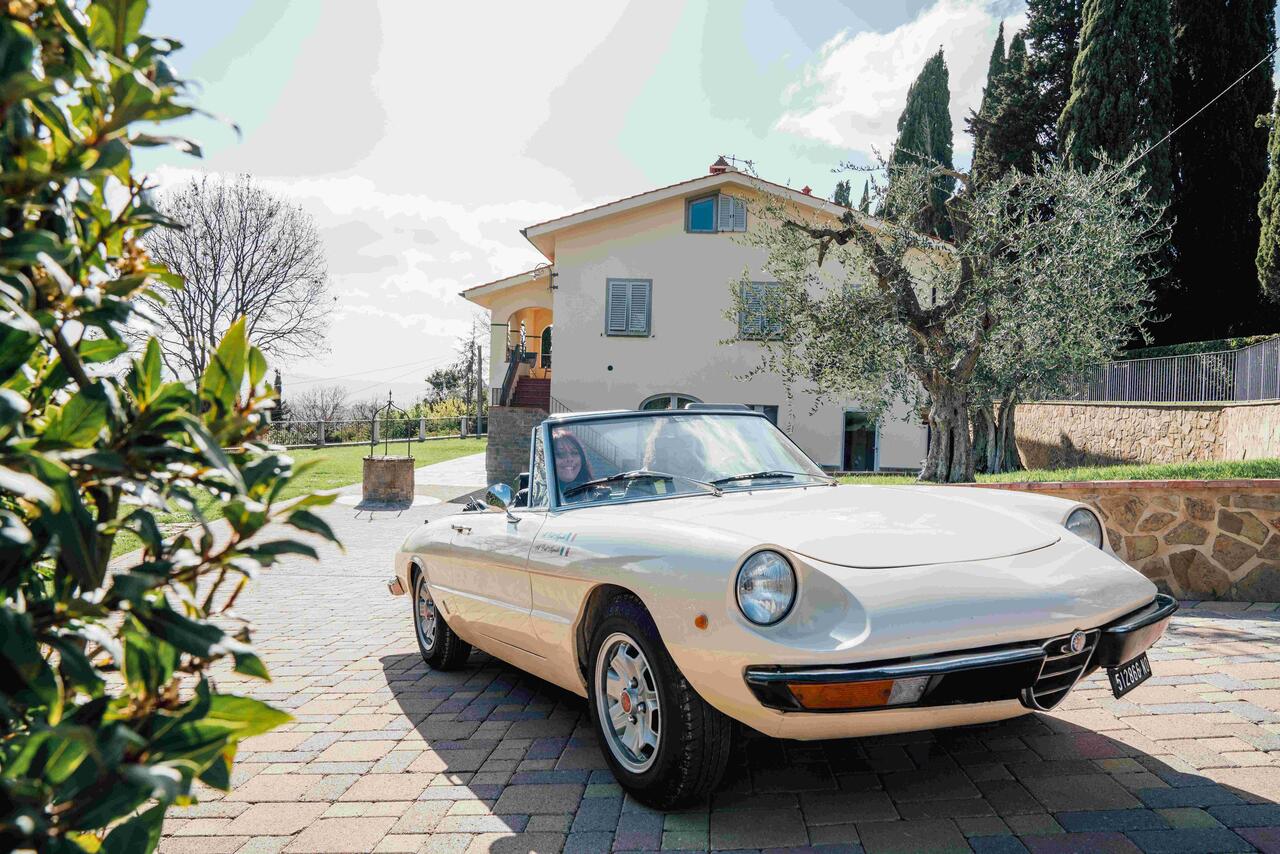 Tuscany by FIAT 500 with stop in San Gimignano and wine tasting