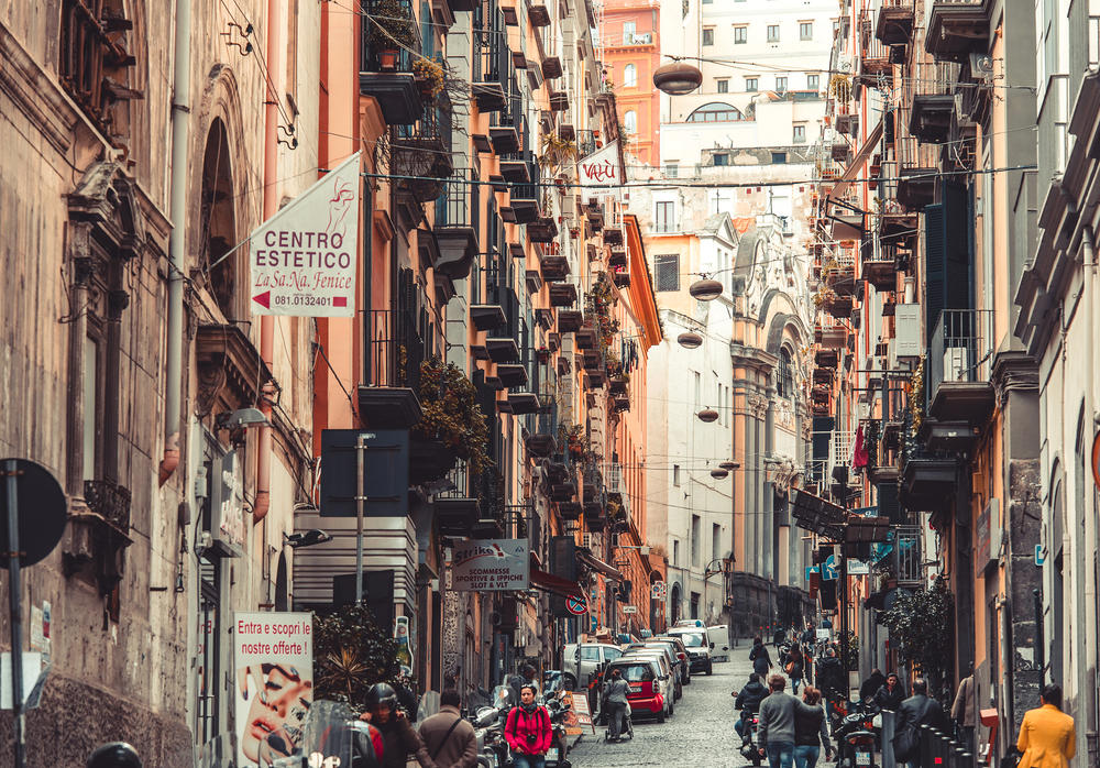 Naples private shore excursion and street-food tasting - Shore Emotion