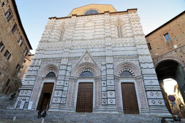 What to See and Do in Siena, the Medieval Center of Tuscany