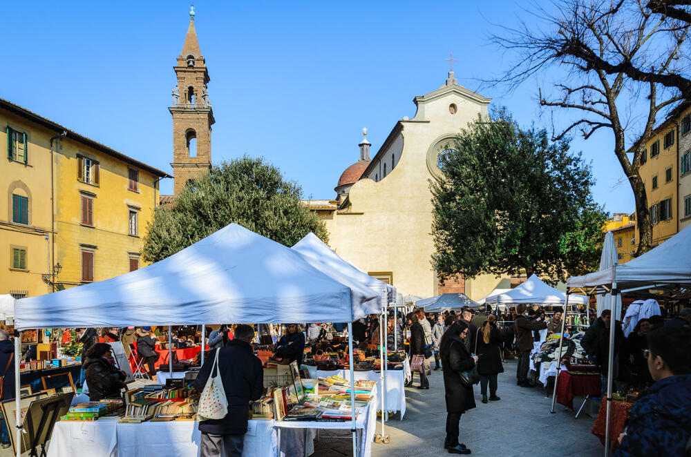 What to See in Florence: The Beloved Square Santo Spirit