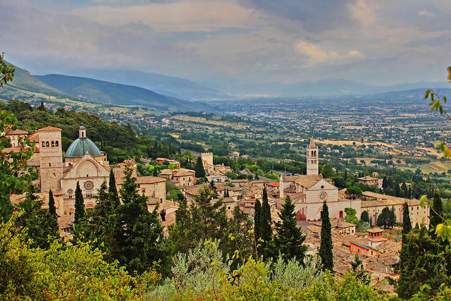 Why Visit Assisi